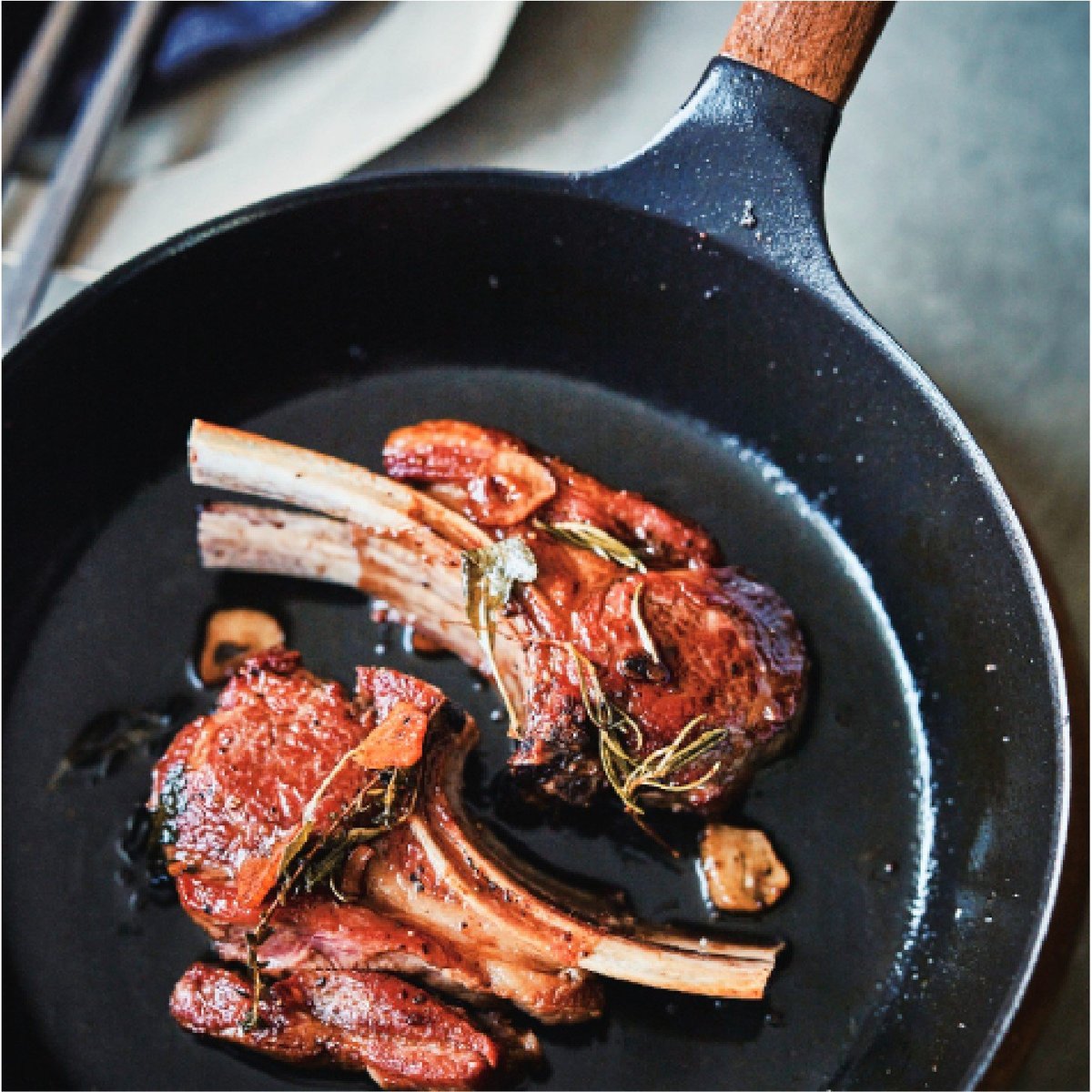 Vermicular - 琺瑯鑄鐵平底鍋連蓋 - 26厘米 (白橡木) FP26-OK | DCH Living 大昌行生活